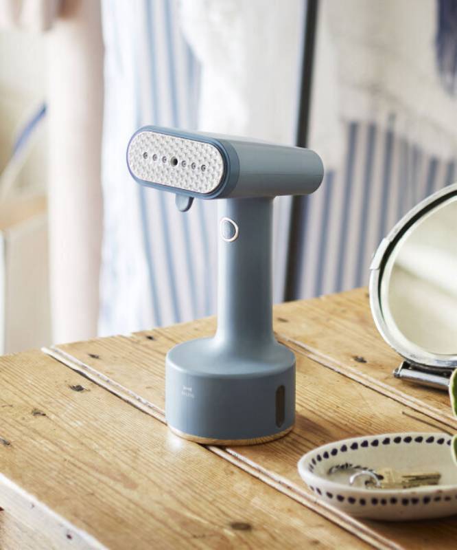 シワもニオイもさっとオフ！BRUNOより、立ち上がり約25秒の #スタイリン… | 家電BOX /カデンボックス/kadenbox